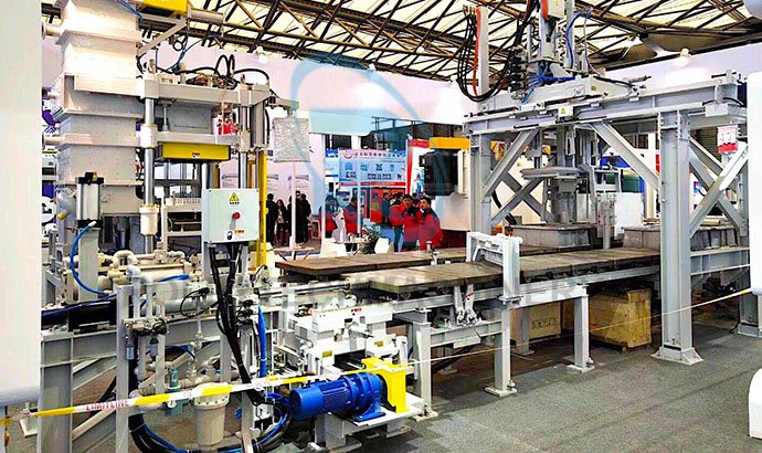 Flaskless molding machine